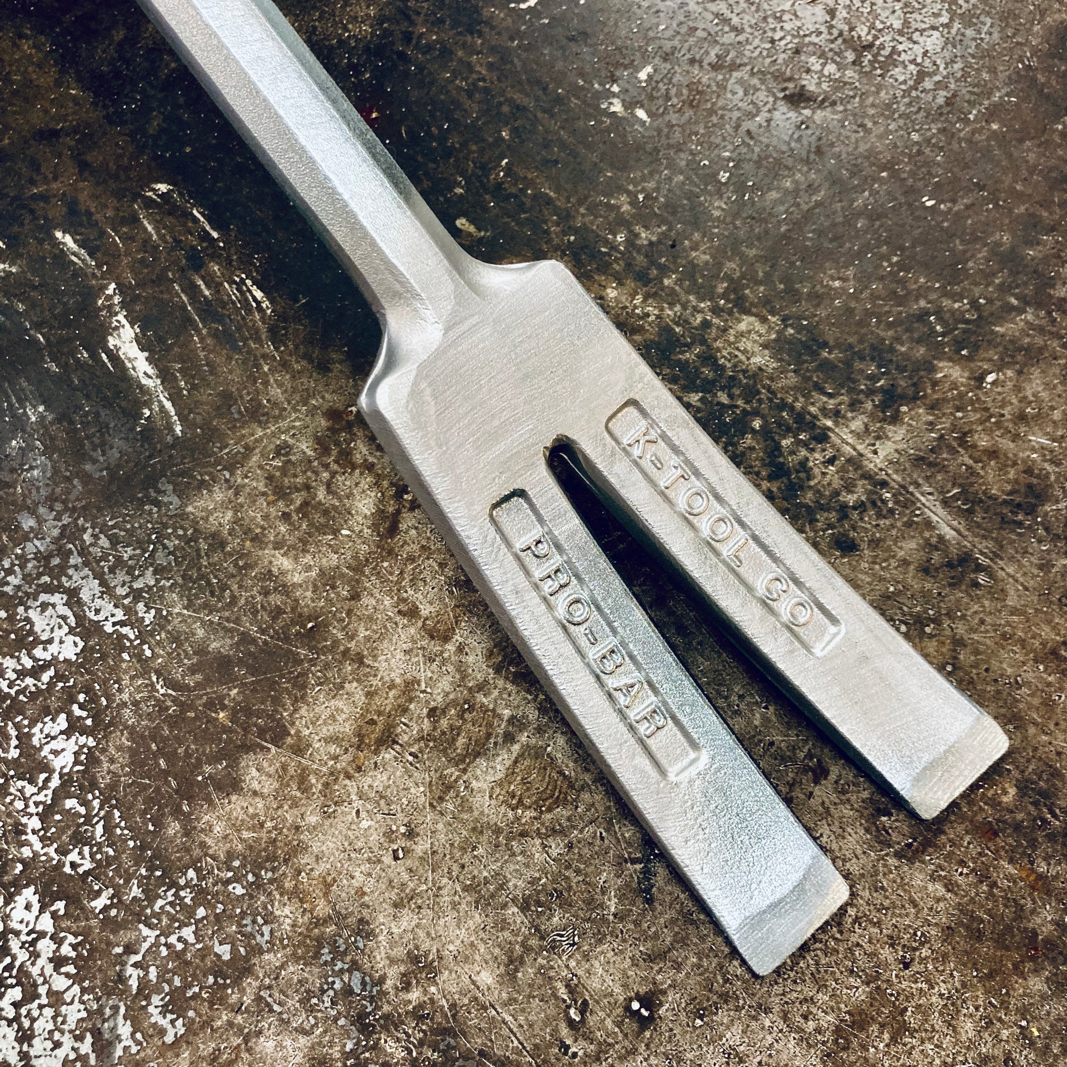PRO BAR Halligan – Two Devils Tools